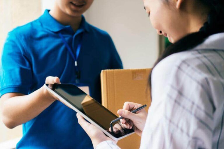 10 Differences Between Expedited vs. Standard Shipping in eCommerce ...